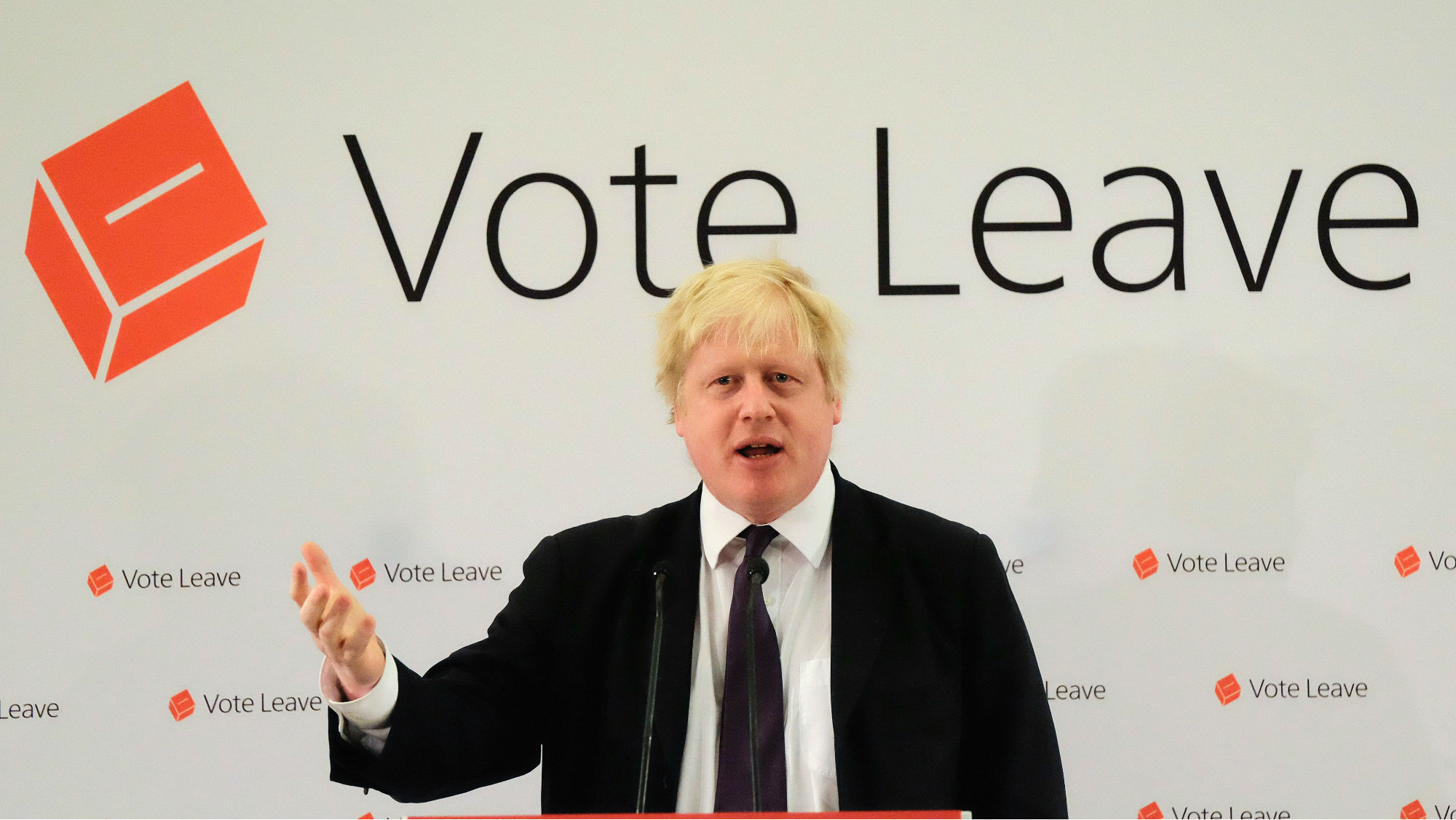 Boris Johnson Enters Smiling - Geopolitical Futures